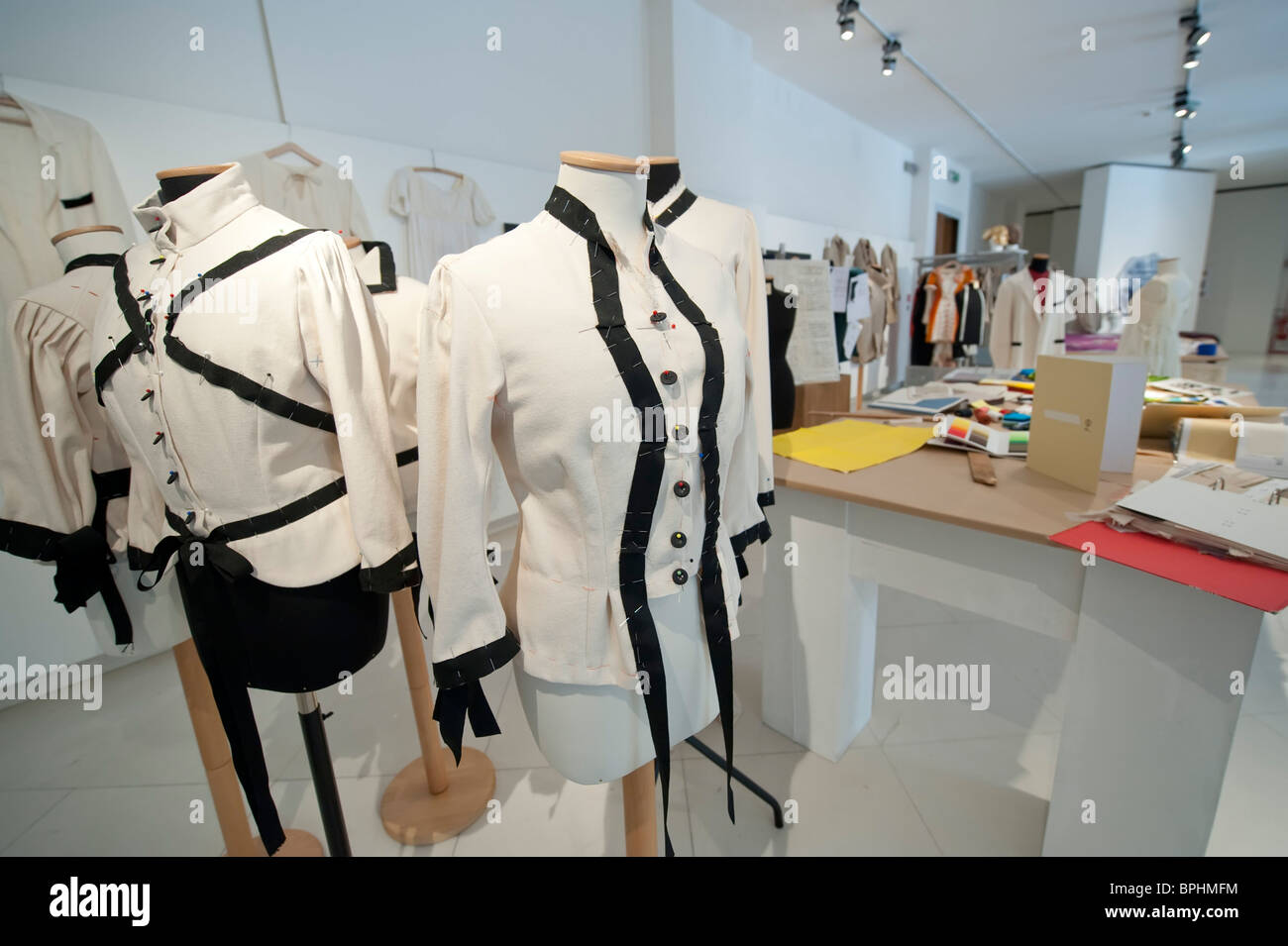 Costume workshop of the scala hi-res stock photography and images - Alamy