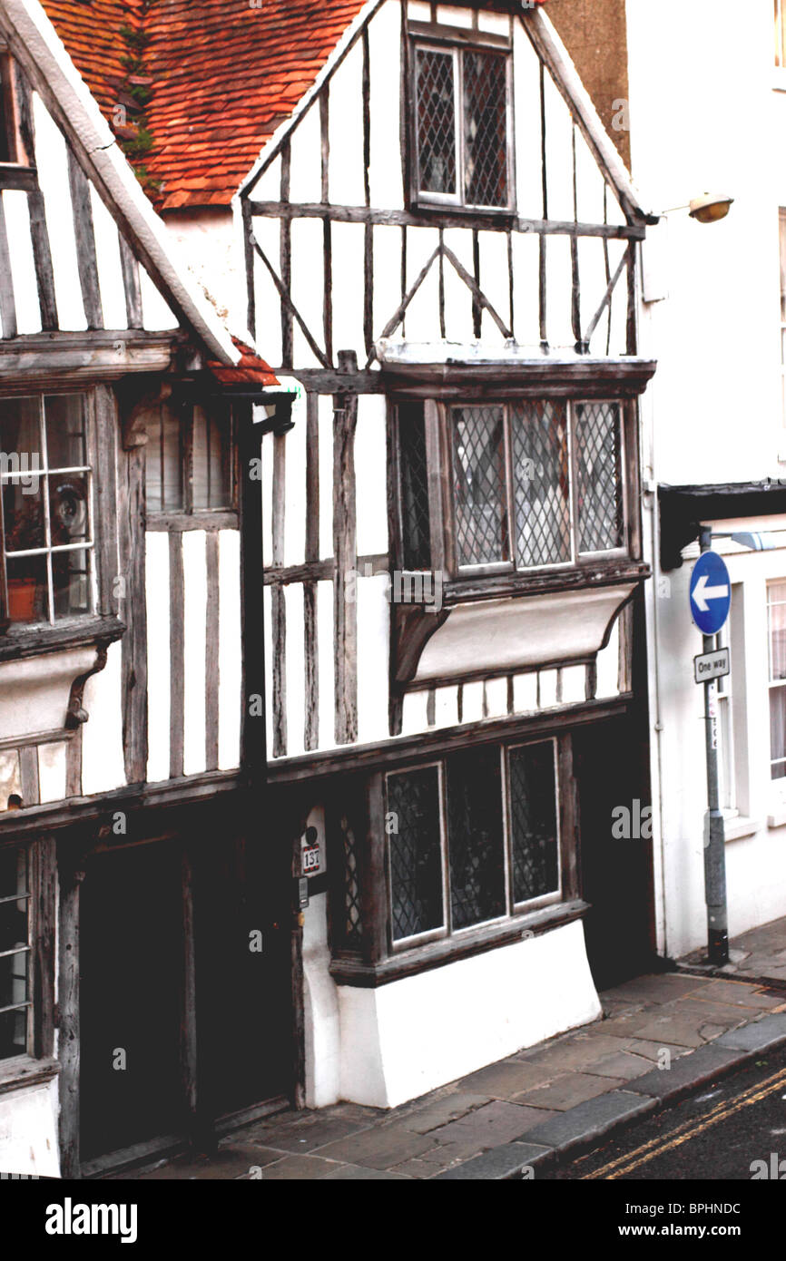 Tudor period architecture hi-res stock photography and images - Alamy