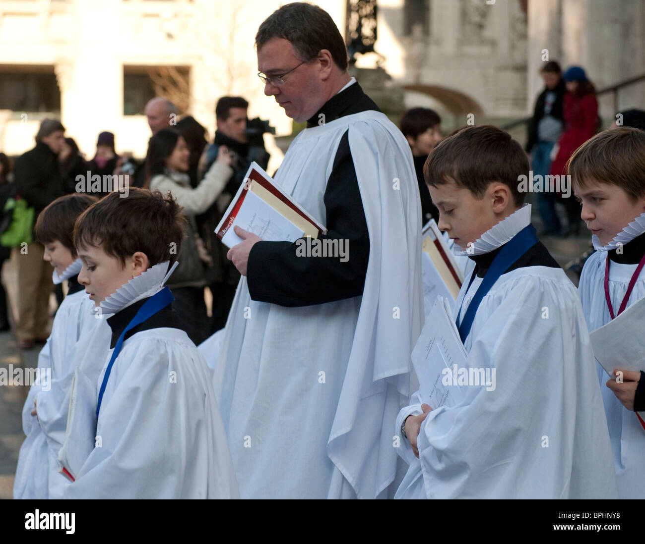 Altar Boy Stock Photos & Altar Boy Stock Images - Alamy