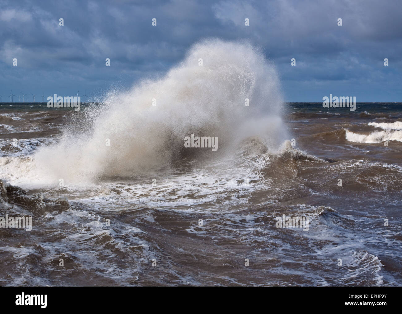 Ocean wave gate hi-res stock photography and images - Alamy