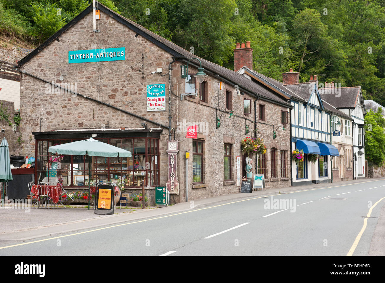 Tintern village hi-res stock photography and images - Alamy
