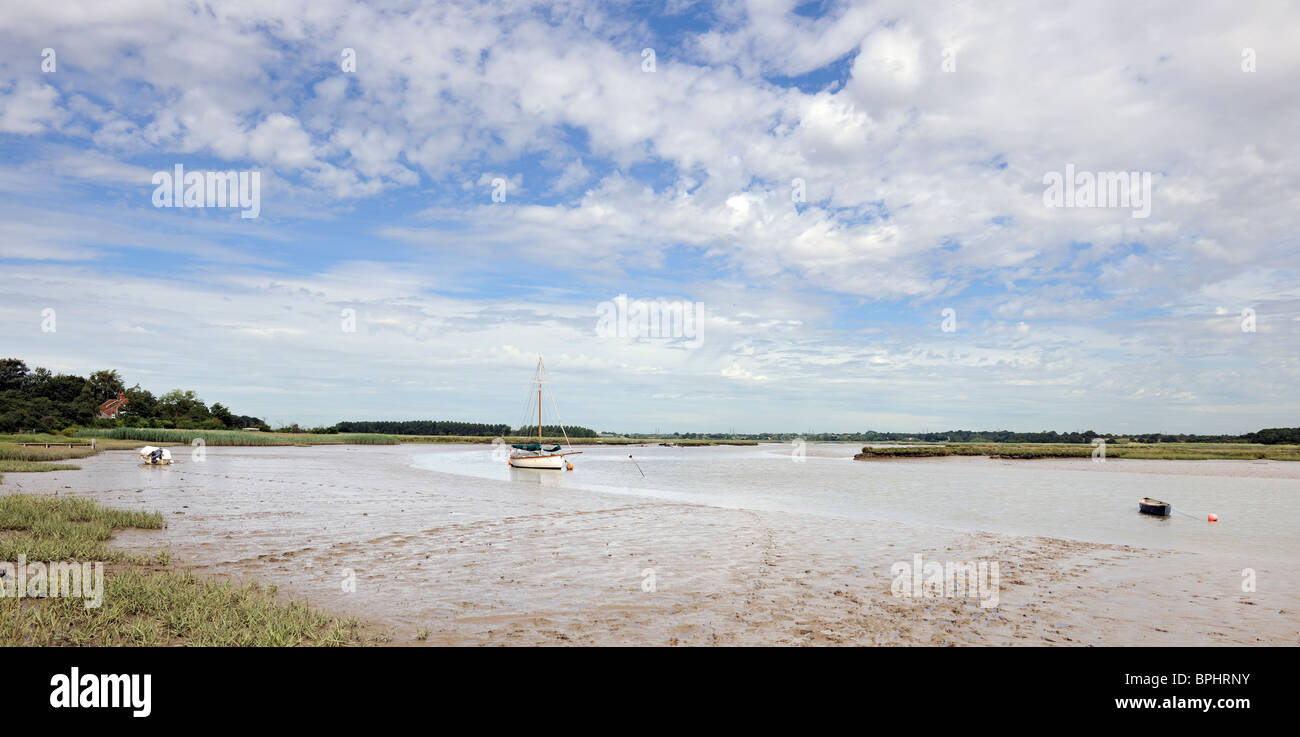 River alde landscape hi-res stock photography and images - Alamy