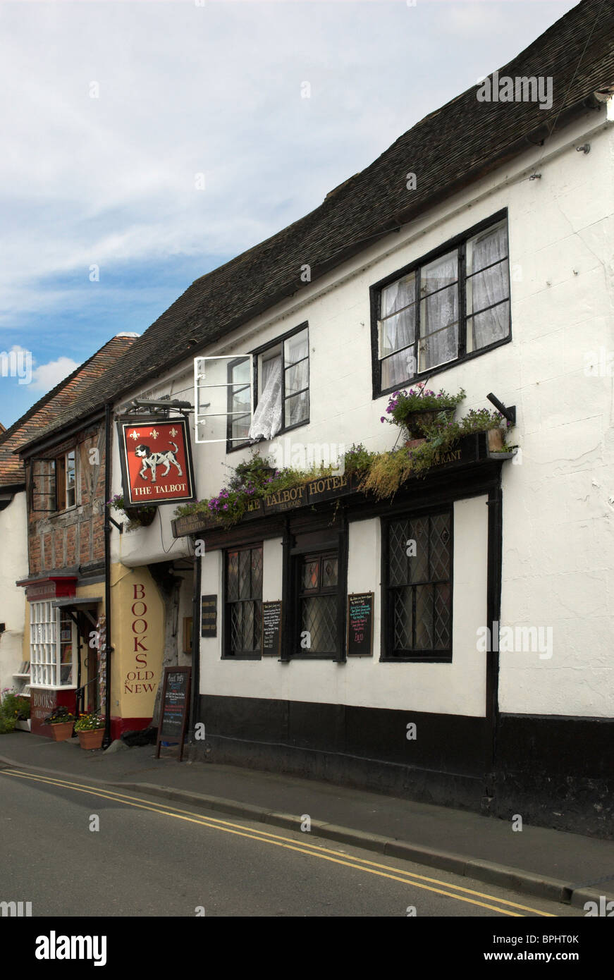 Talbot pub inn hi-res stock photography and images - Alamy