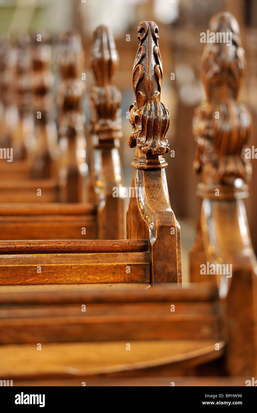 Wooden pews hi-res stock photography and images - Alamy