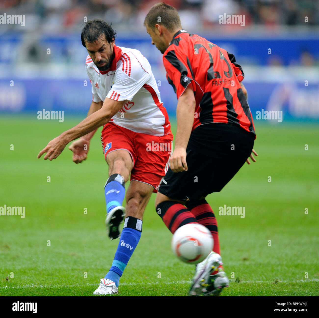 Ruud van Nistelrooy (left, NED) vs Marco Russ, german Bundesliga Stock ...