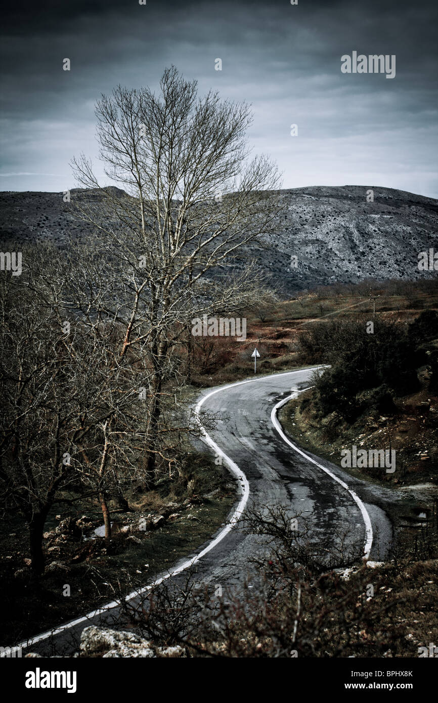 Overcast weather hi-res stock photography and images - Alamy