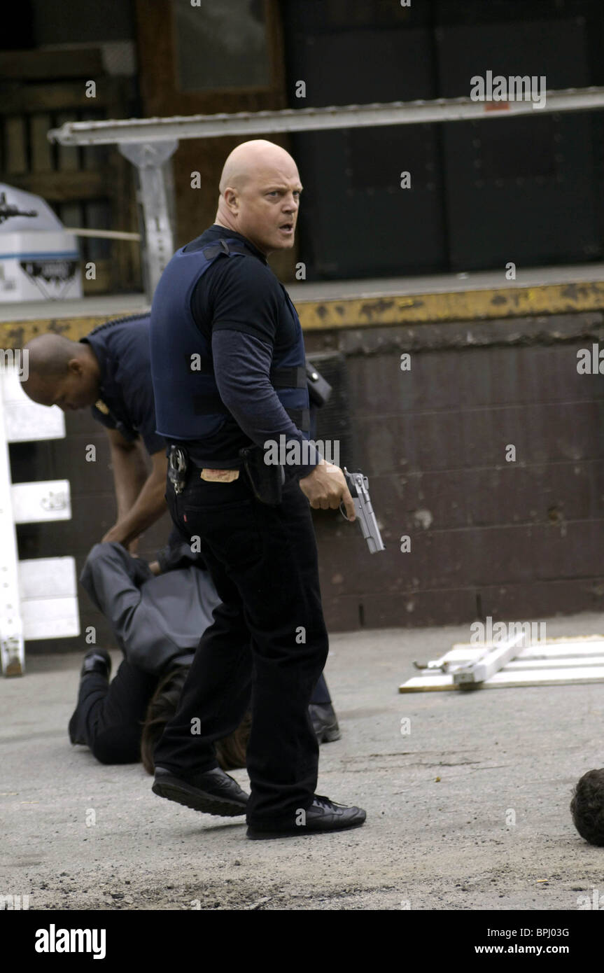 Michael Chiklis Shield High Resolution Stock Photography and Images - Alamy