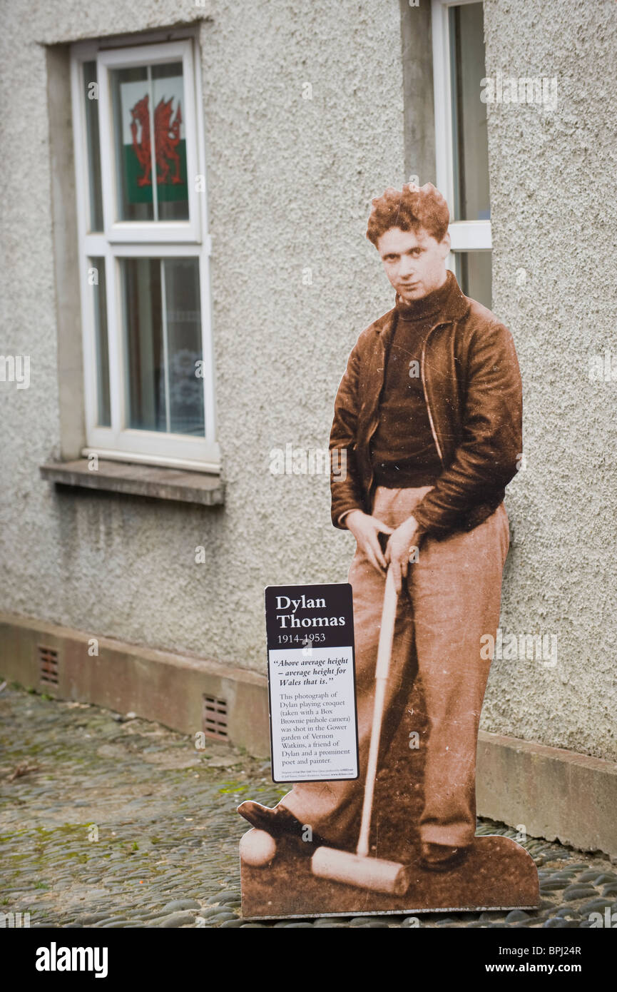 Dylan Thomas cutout on heritage trail in the holiday seaside town of ...