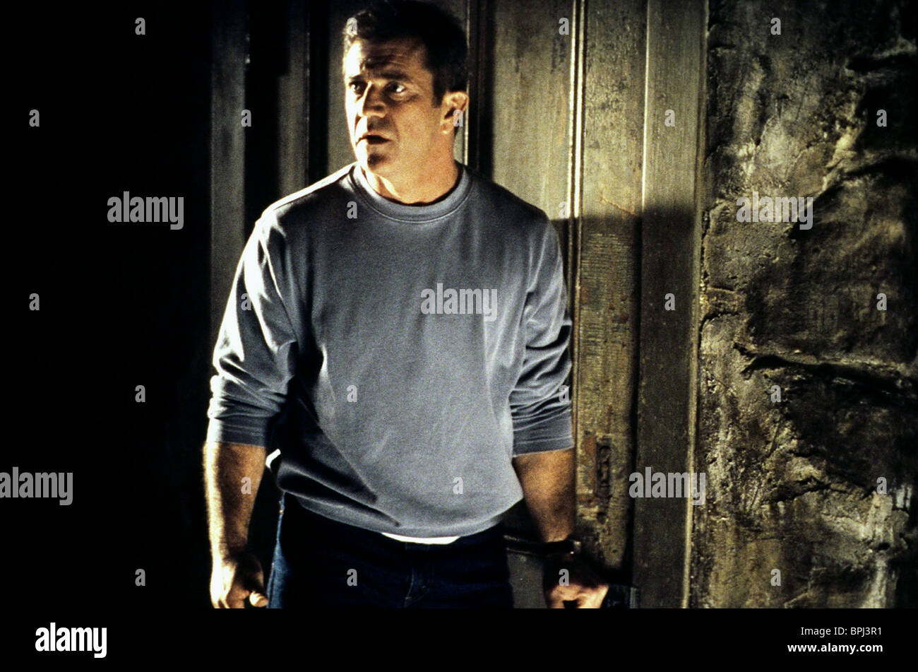 Mel Gibson Signs 2002 High Resolution Stock Photography and Images - Alamy