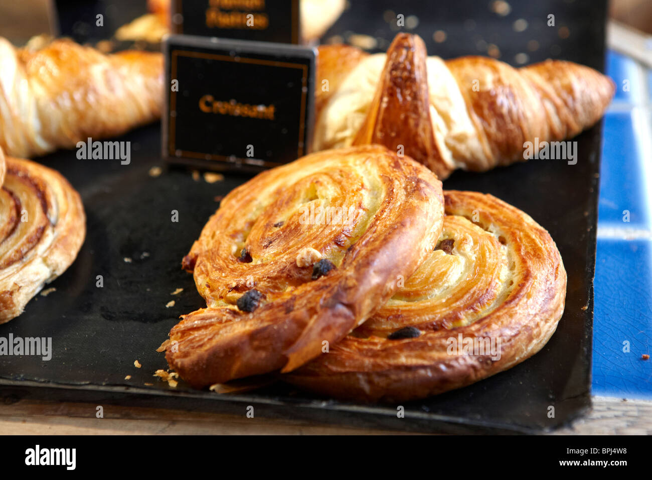Pastries dessert pastry desserts hi-res stock photography and images ...
