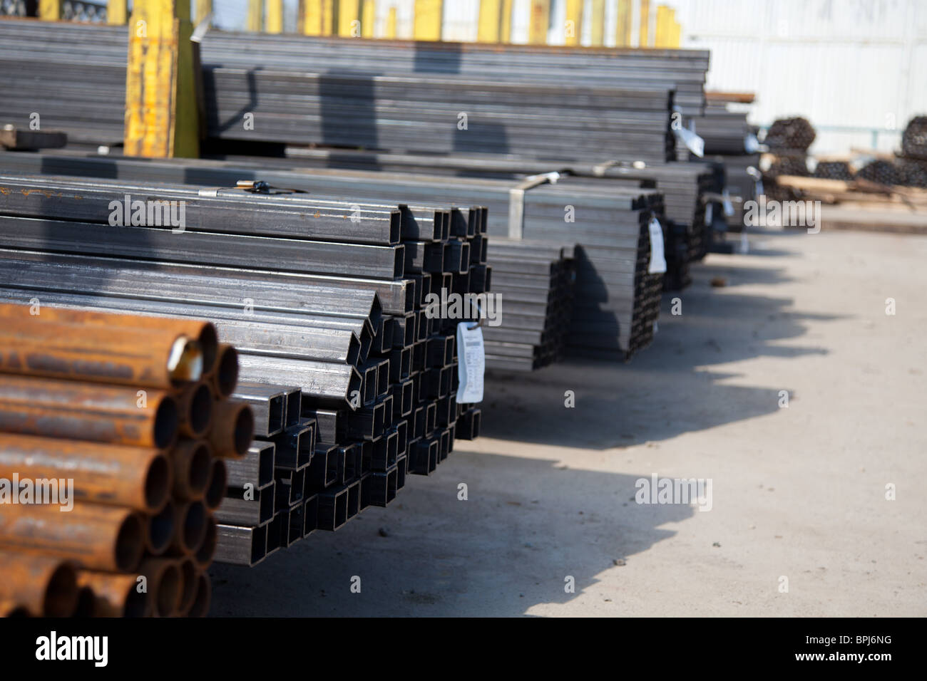 Pipes hardware hi-res stock photography and images - Alamy