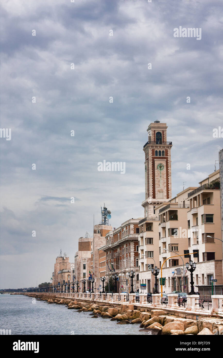 Urban town hi-res stock photography and images - Alamy