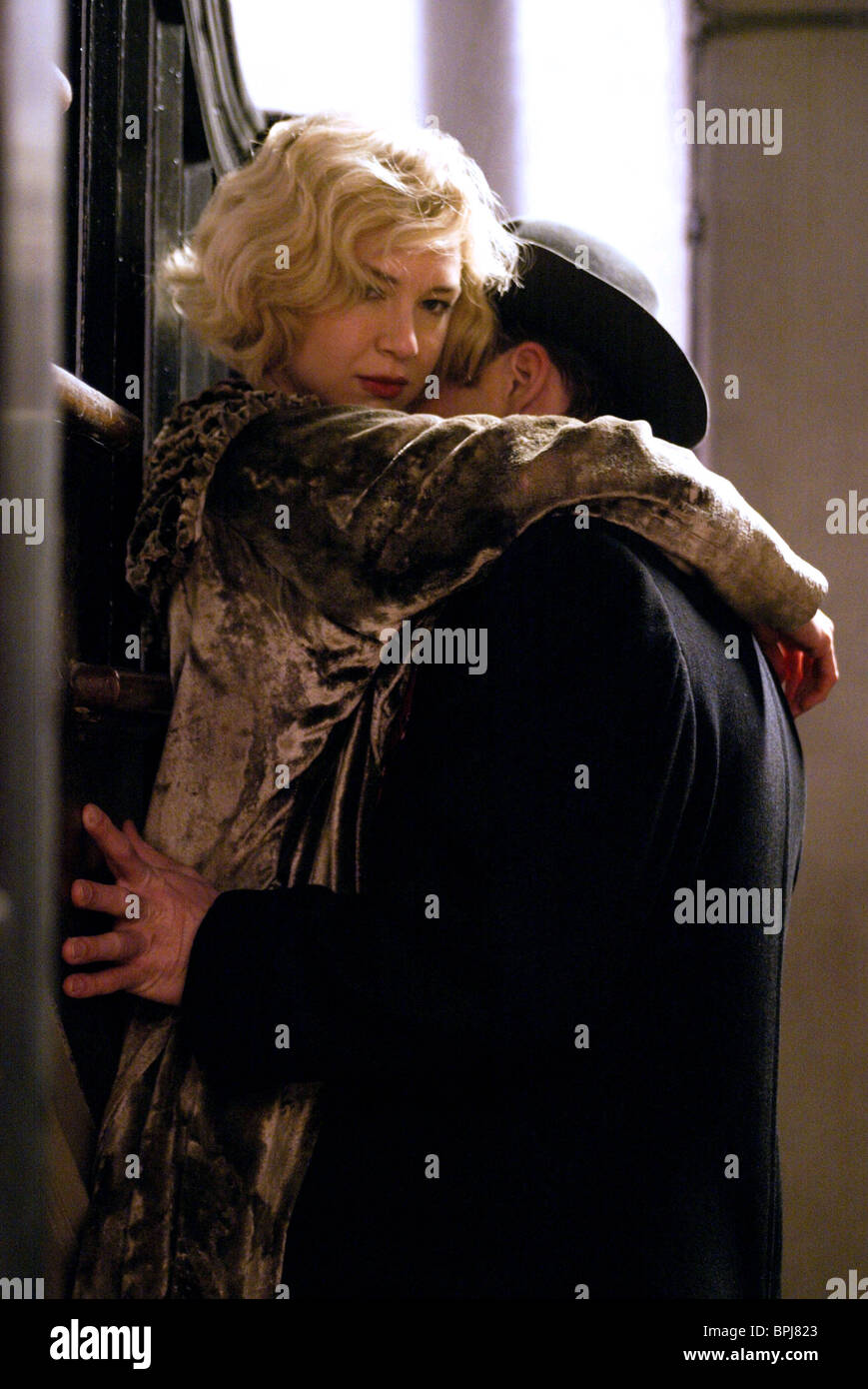 Chicago Movie Still 2002 High Resolution Stock Photography and Images ...