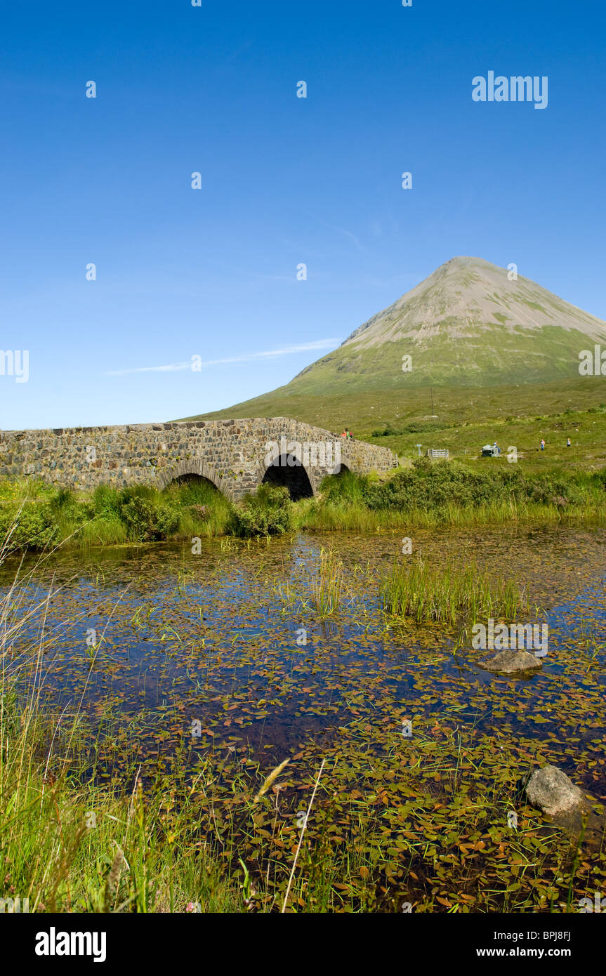 Cone shaped hill hi-res stock photography and images - Alamy