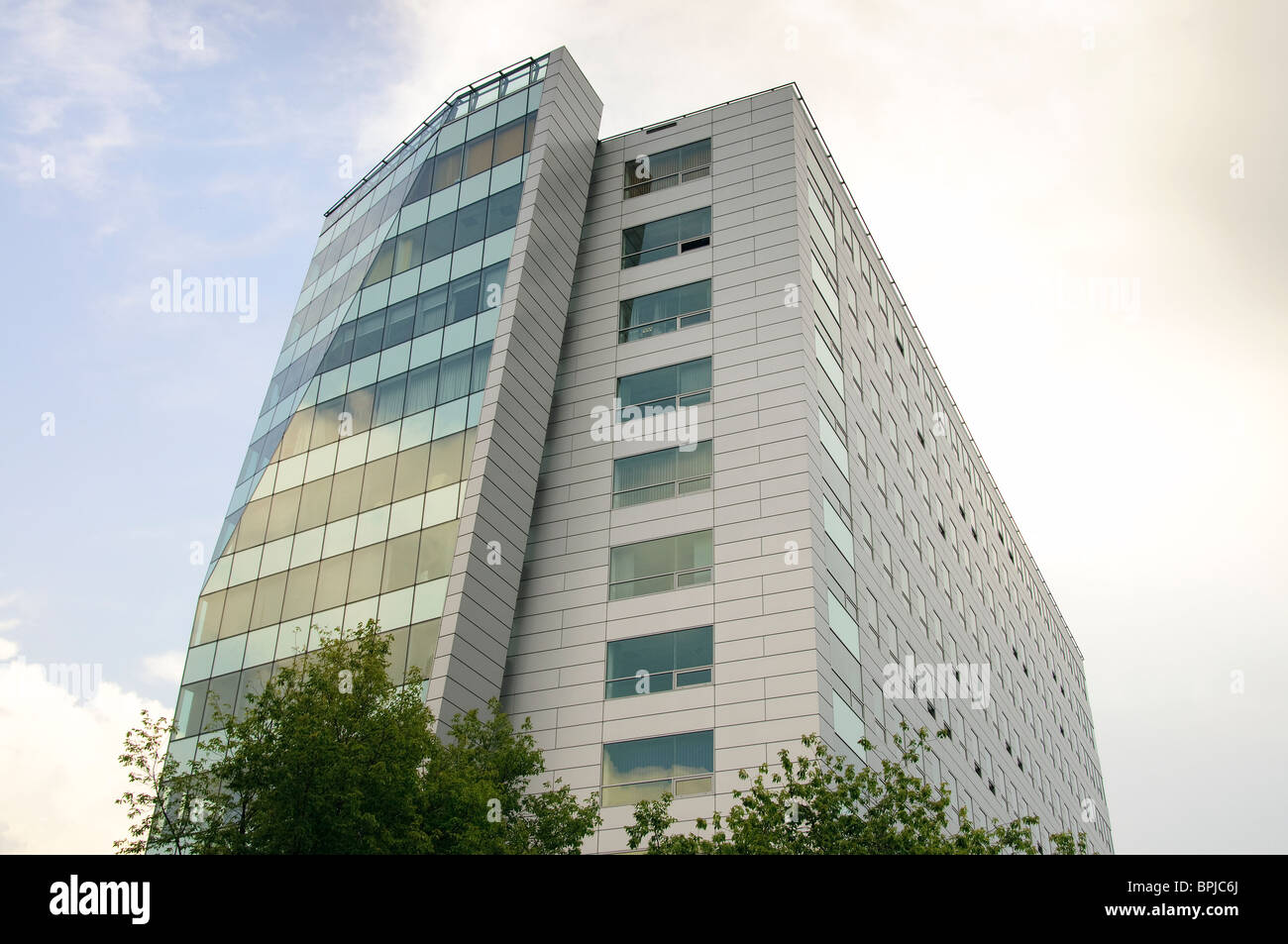 Modern office building front Stock Photo - Alamy