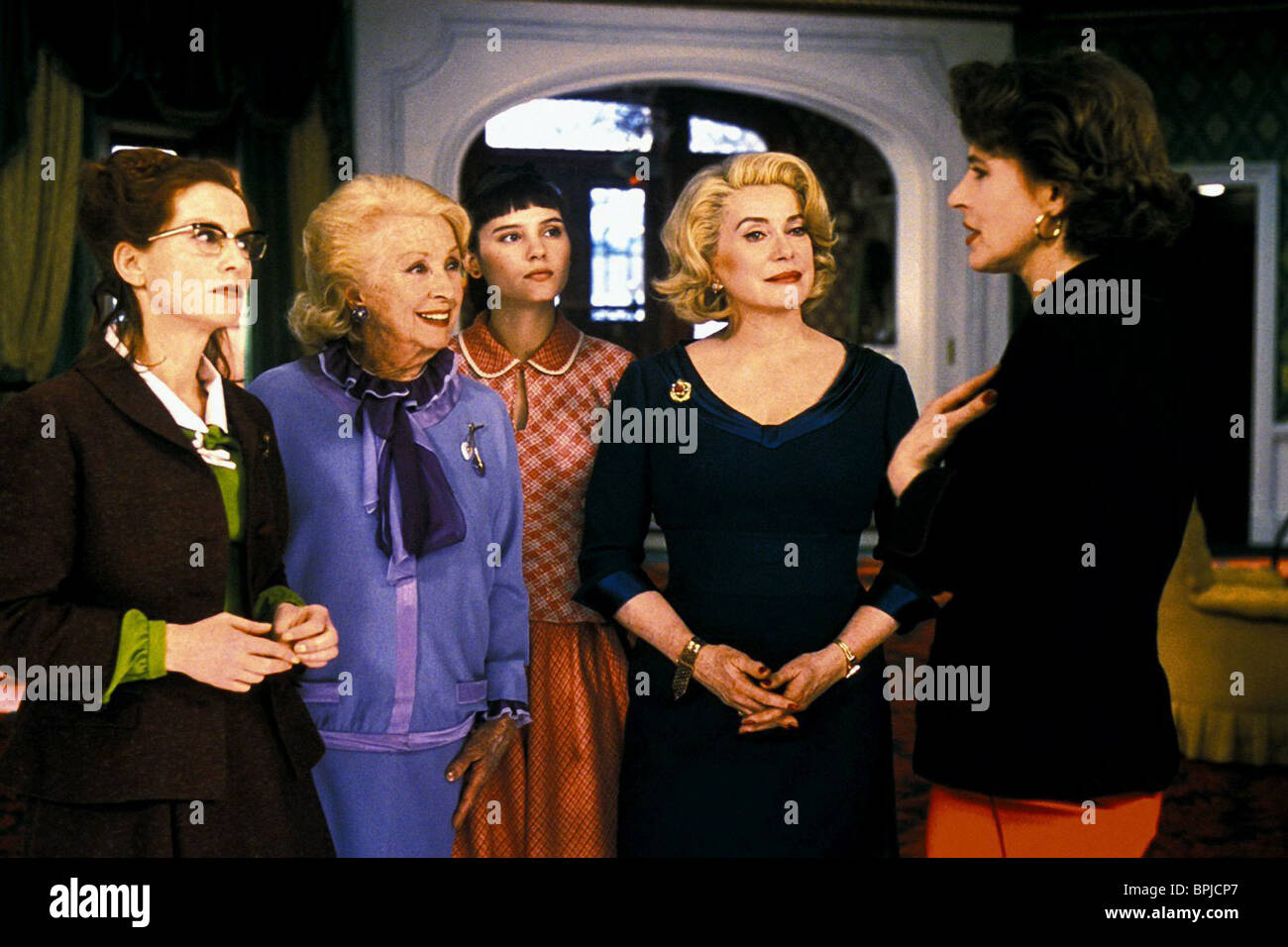 8 Women Huppert High Resolution Stock Photography and Images - Alamy