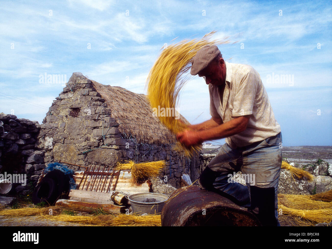 Inishmaan, Co Galway, Ireland, Traditional Farming Stock Photo - Alamy