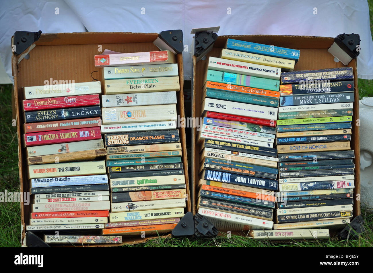 Books sale hi-res stock photography and images - Alamy