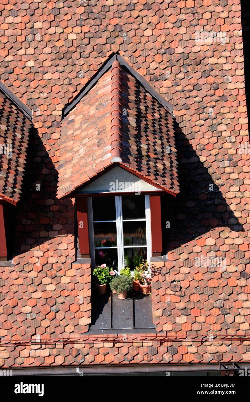 Rooftops roof hi-res stock photography and images - Alamy