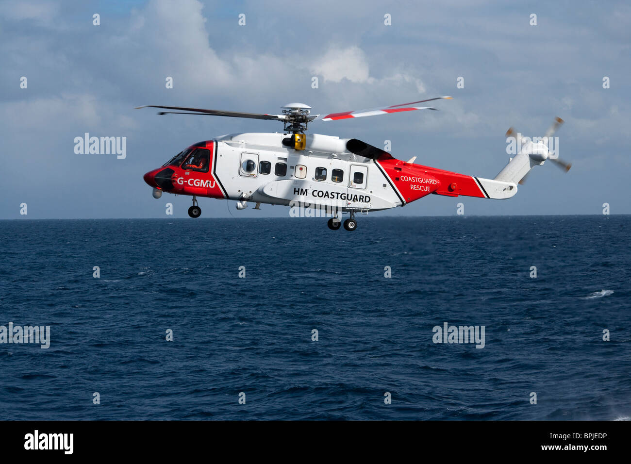 Large coast guard helicopter hi-res stock photography and images - Alamy
