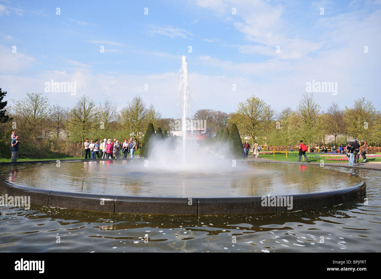 Water feature at Keukenhof Gardens, Amsterdam, Holland Stock Photo - Alamy