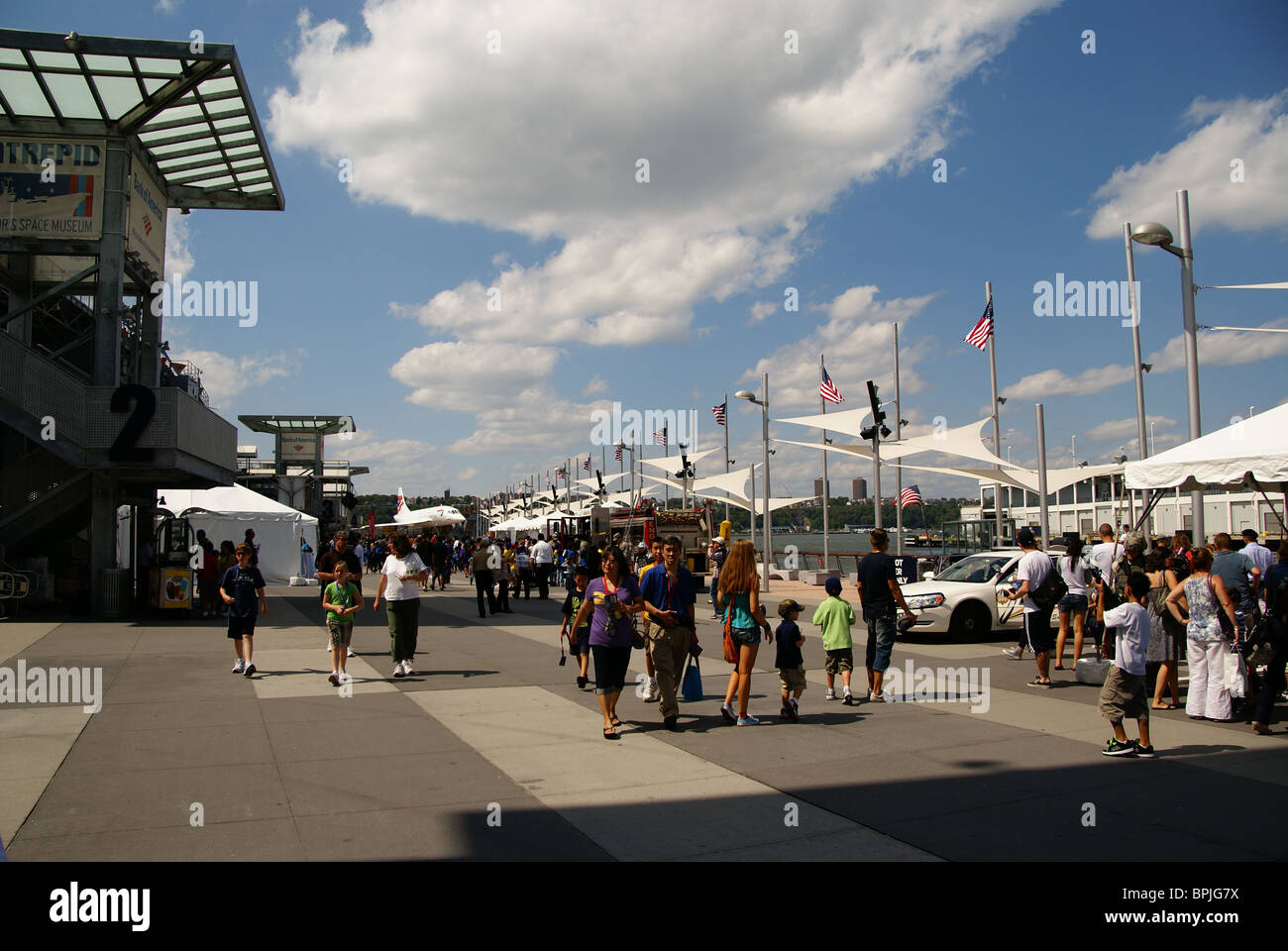 Intrepid people hi-res stock photography and images - Alamy