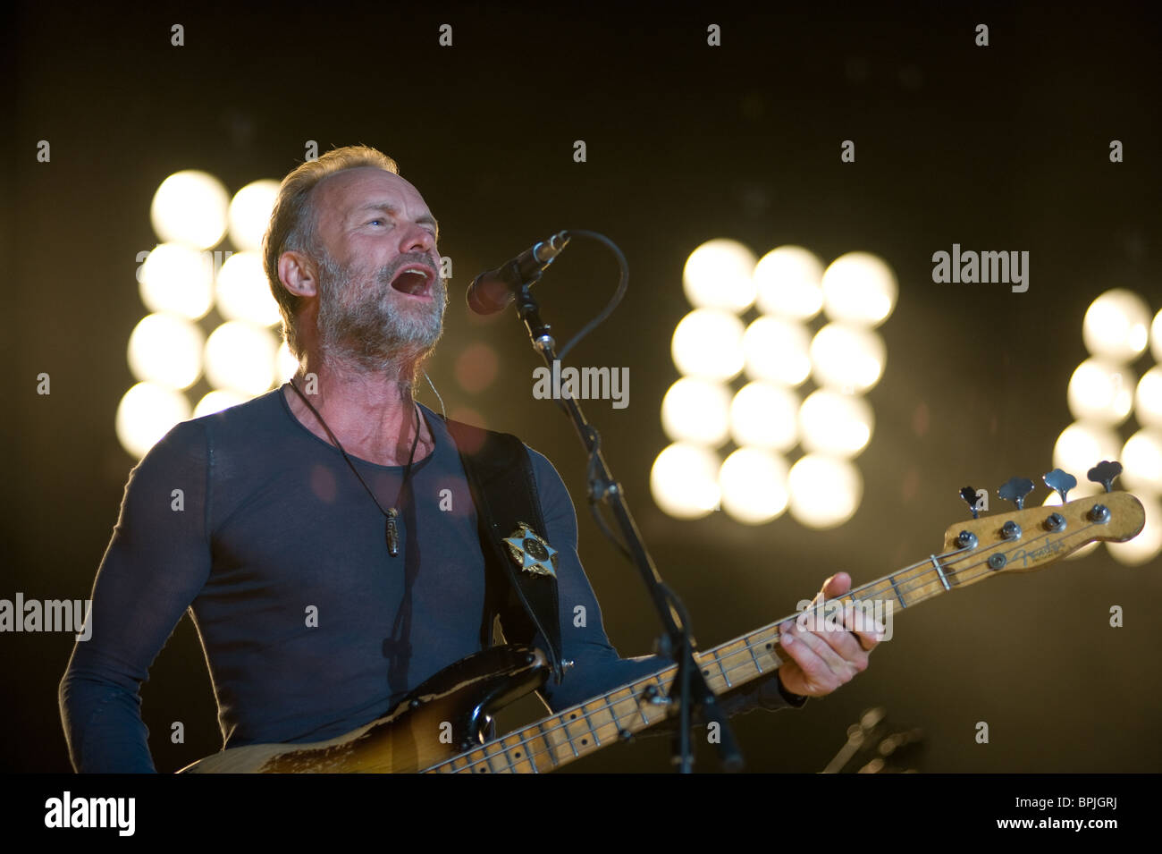 Sting gig show hi-res stock photography and images - Alamy