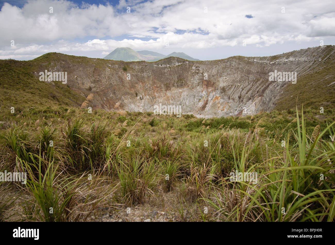 The crater of Mahawu volcano, Sulawesi, Indonesia Stock Photo - Alamy