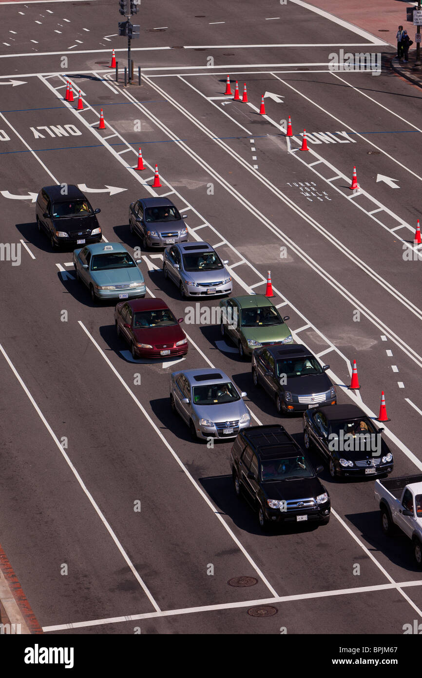 WASHINGTON, DC, USA - Traffic on Pennsylvania Avenue Stock Photo - Alamy