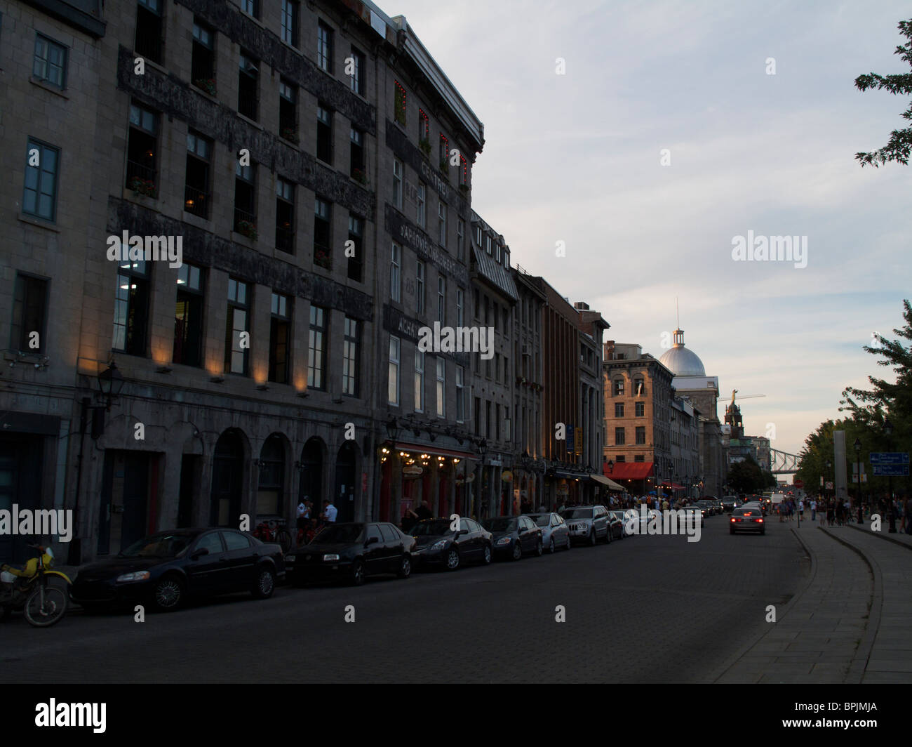 Montreal canada street hi-res stock photography and images - Alamy