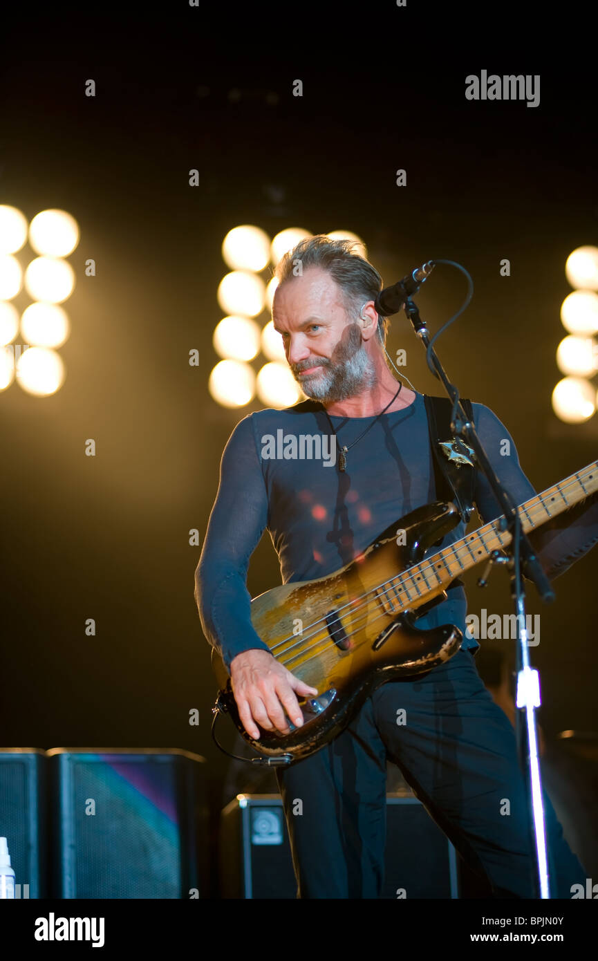 Sting singer hi-res stock photography and images - Alamy