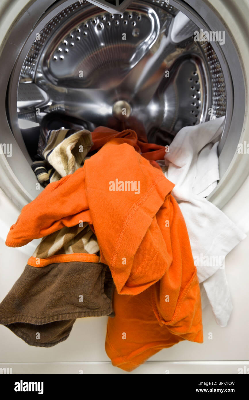 A washing machine with laundry Stock Photo - Alamy