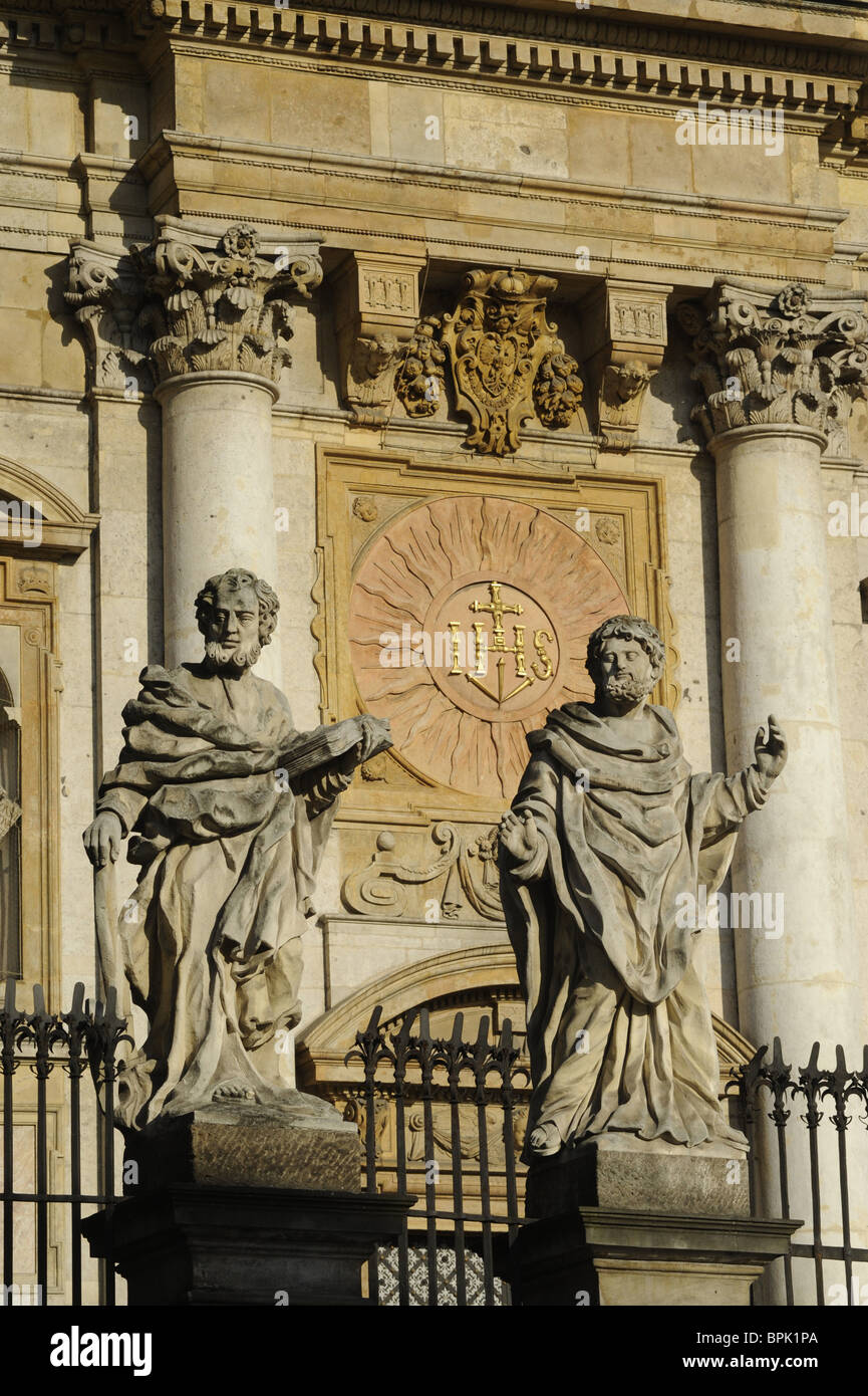Kosciol sw. Piotra i Pawla, statues of apostles in front of SS. Peter ...