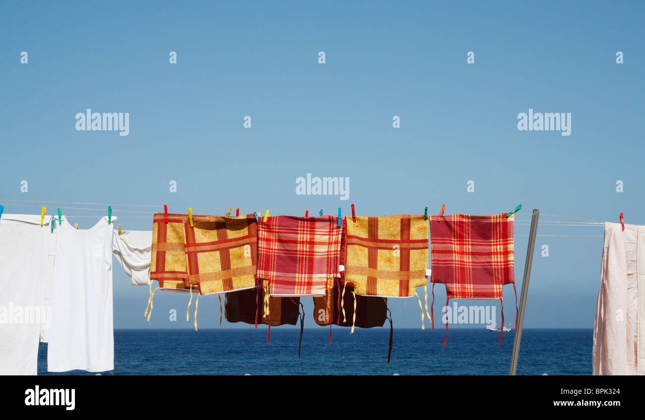Ship washing hi-res stock photography and images - Alamy