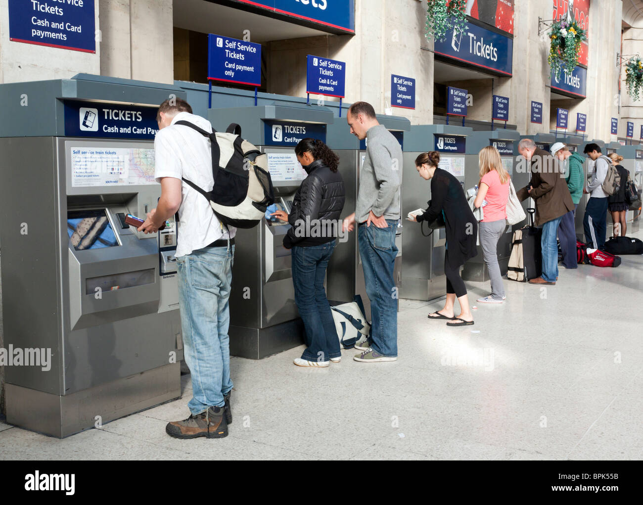 Automated ticket machines - Waterloo Station - London Stock Photo - Alamy