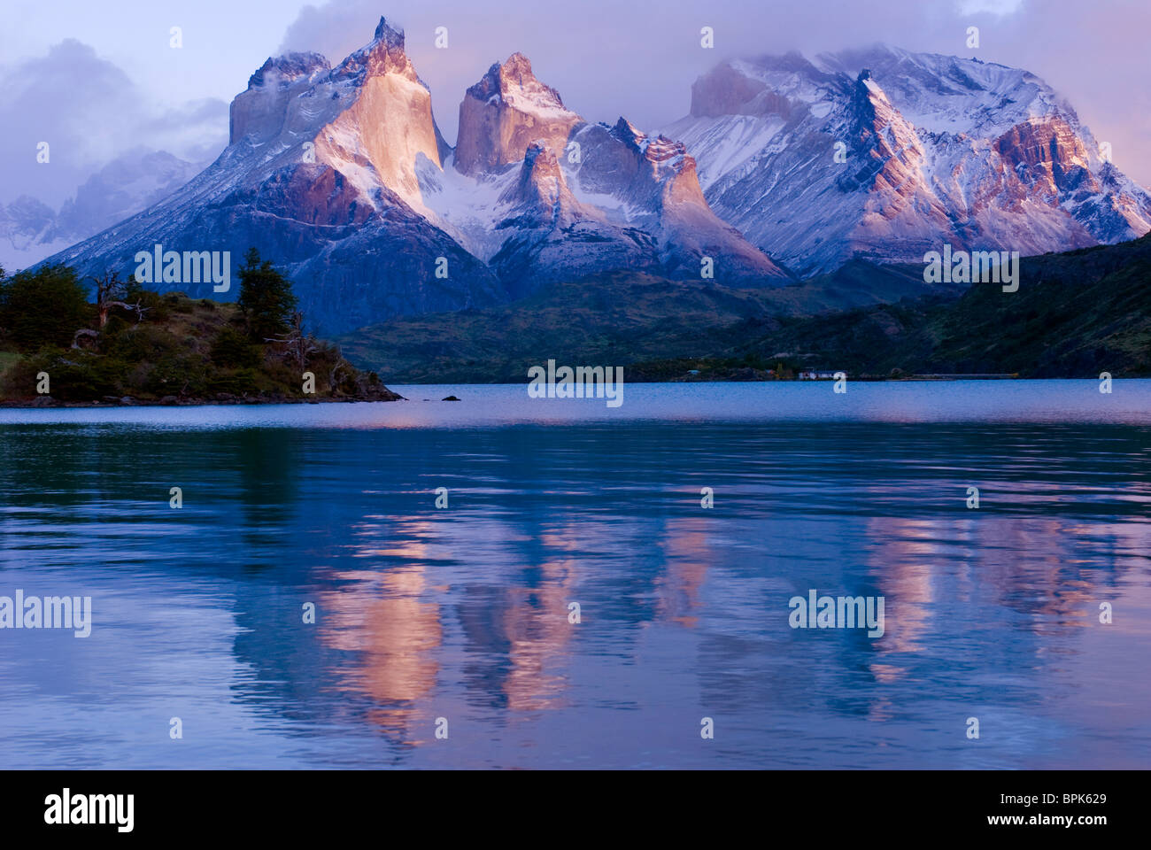 Paine Towers, Torres del Paine National Park, World Heritage Site ...