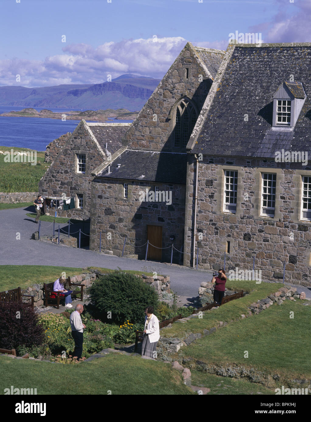Iona Abbey, Isle of Iona, Scotland Stock Photo - Alamy