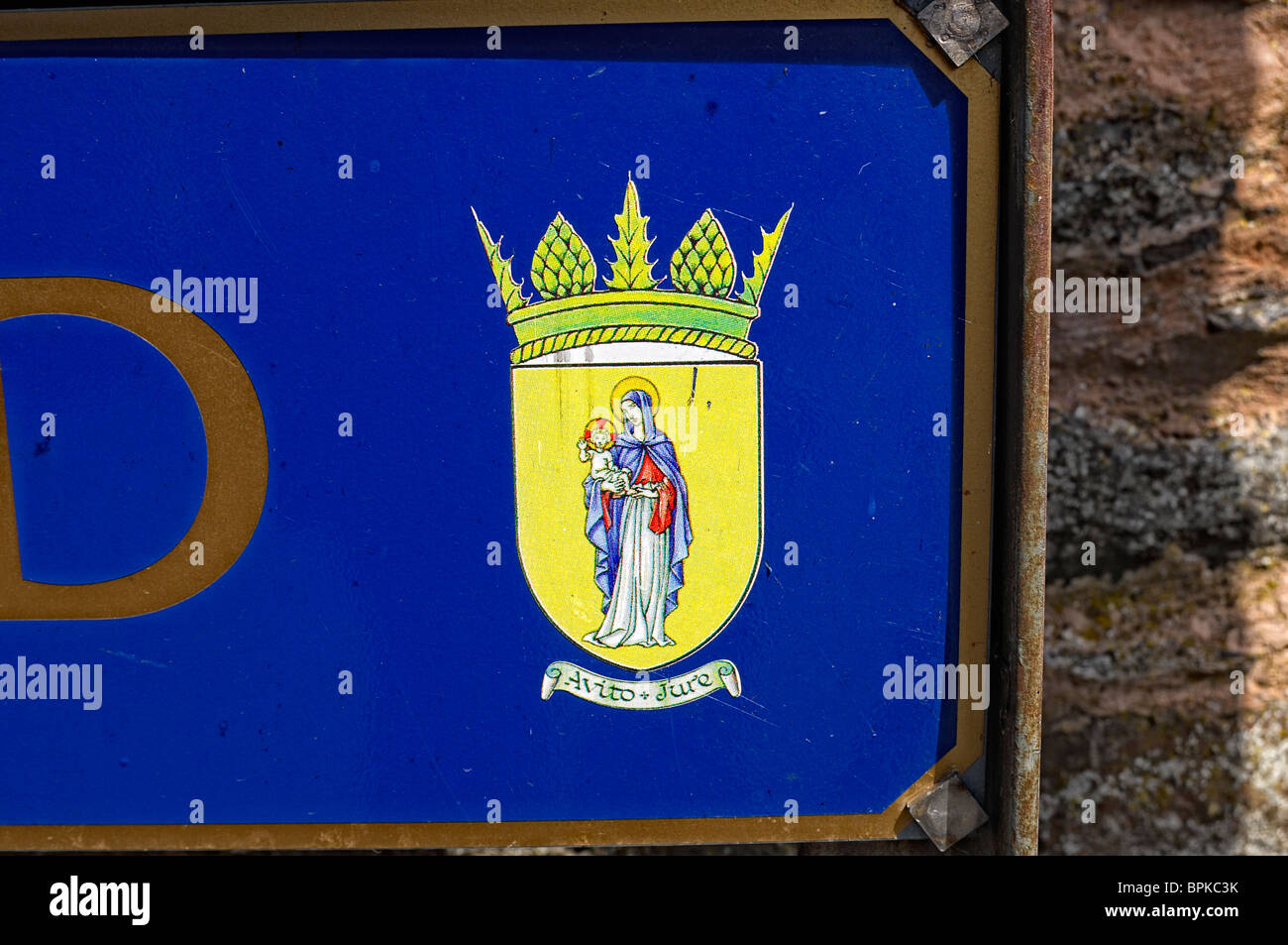 Sign coat of arms hi-res stock photography and images - Alamy