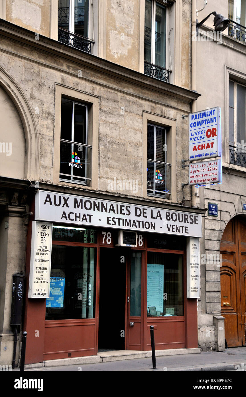 money store, Paris, France Stock Photo - Alamy