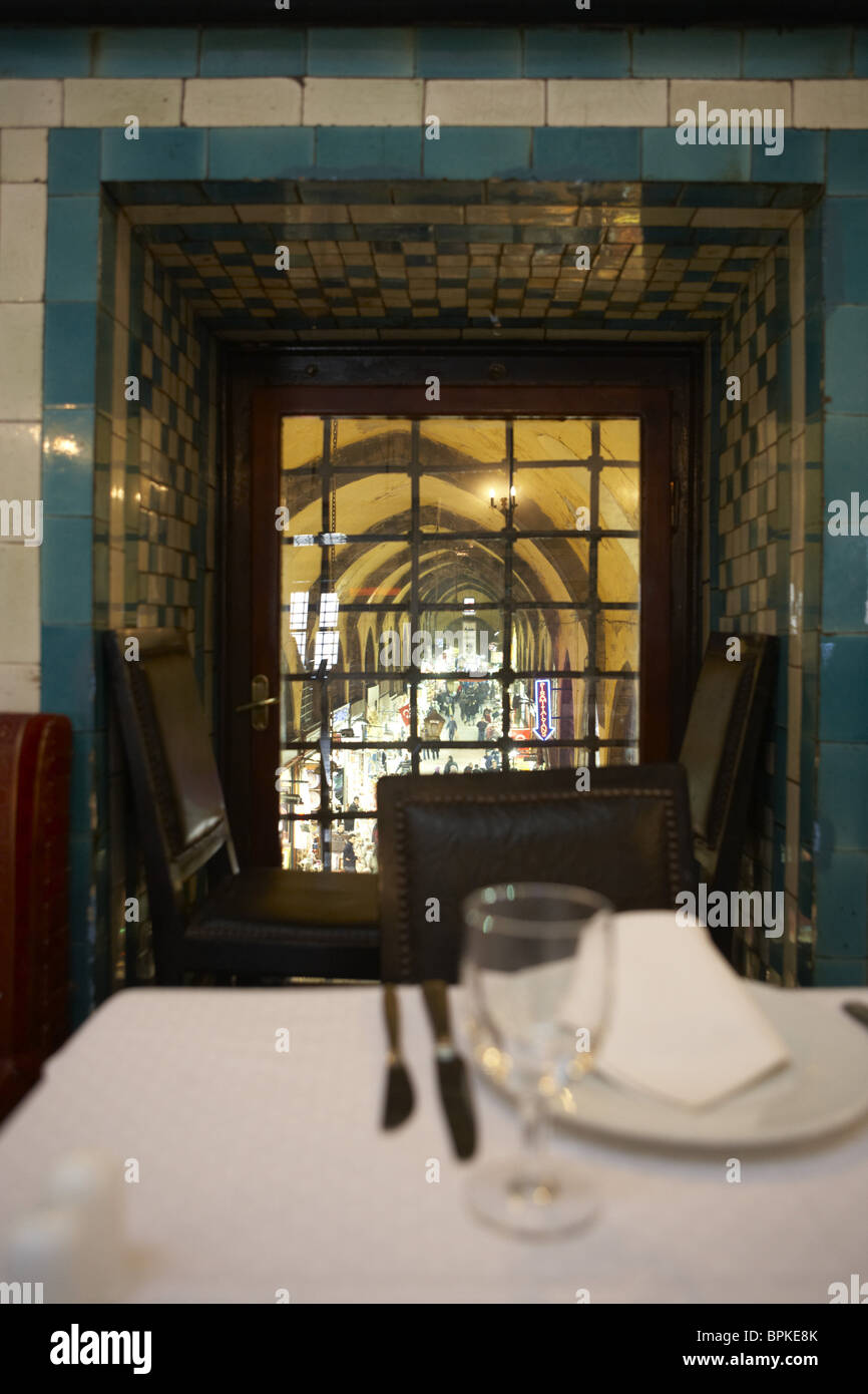 Restaurant Pandeli, Istanbul, Turkey Stock Photo - Alamy