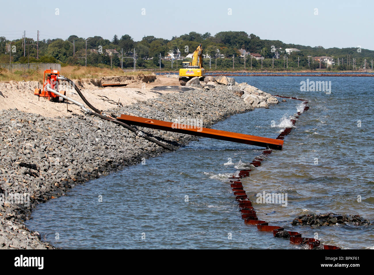 Sea wall repair hi-res stock photography and images - Alamy