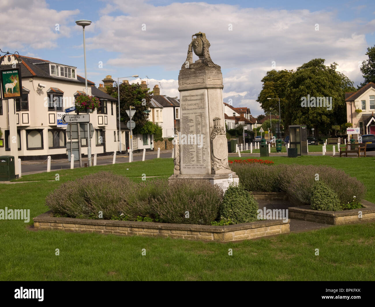 Datchet village green, Berkshire, England Stock Photo - Alamy