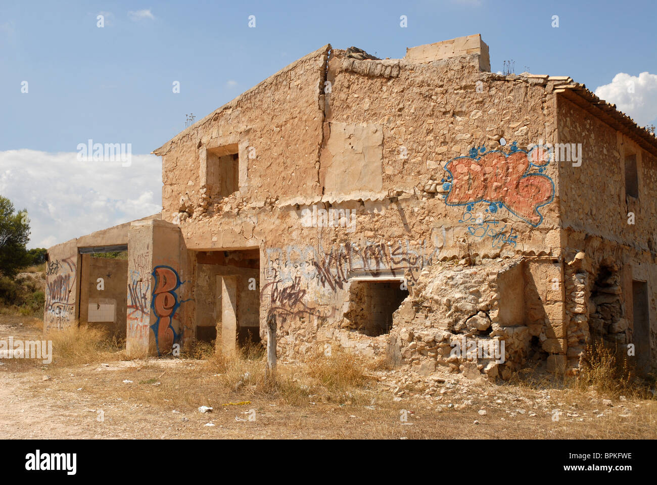 abandoned house near Pantano de Tibi (reservoir and dam) Tibi, Alicante ...