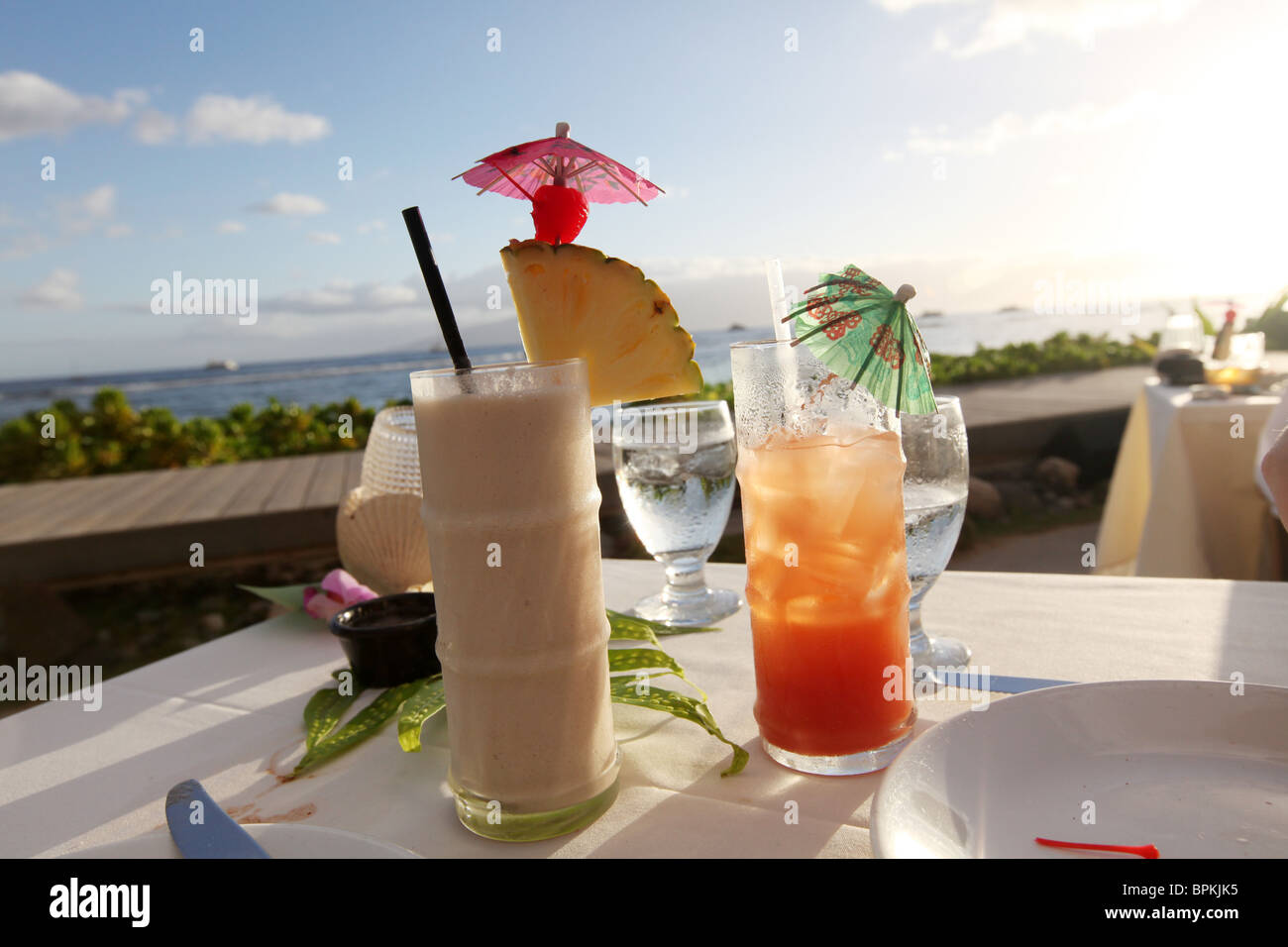 Pina colada bar hawaii hi-res stock photography and images - Alamy