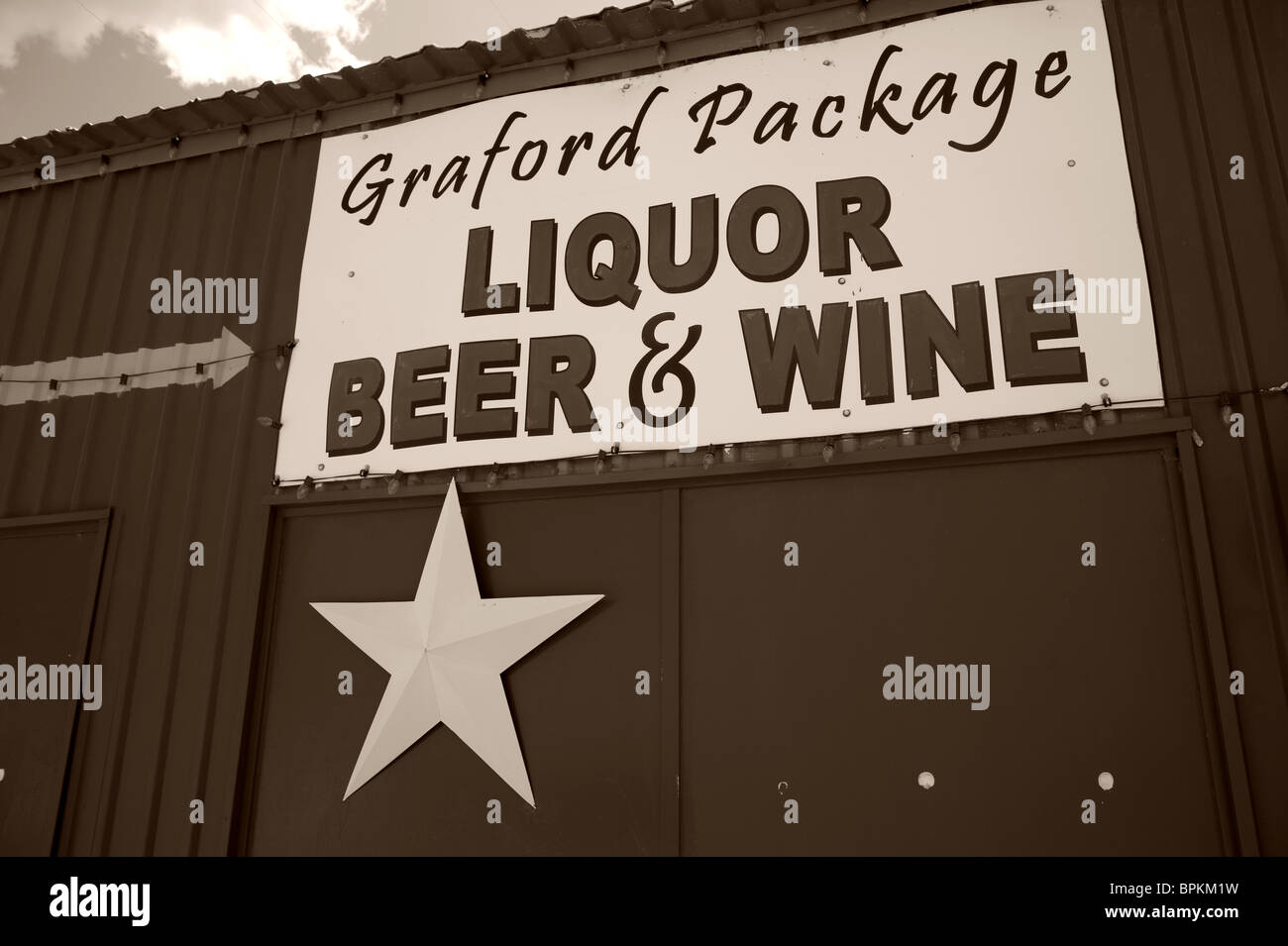 Texas Liquor Sales Sign Stock Photo - Alamy
