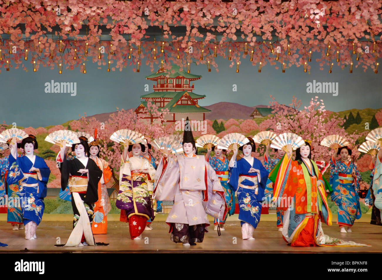 Geisha, Pontocho Kaburenjo Theatre, Kyoto, Japan Stock Photo - Alamy