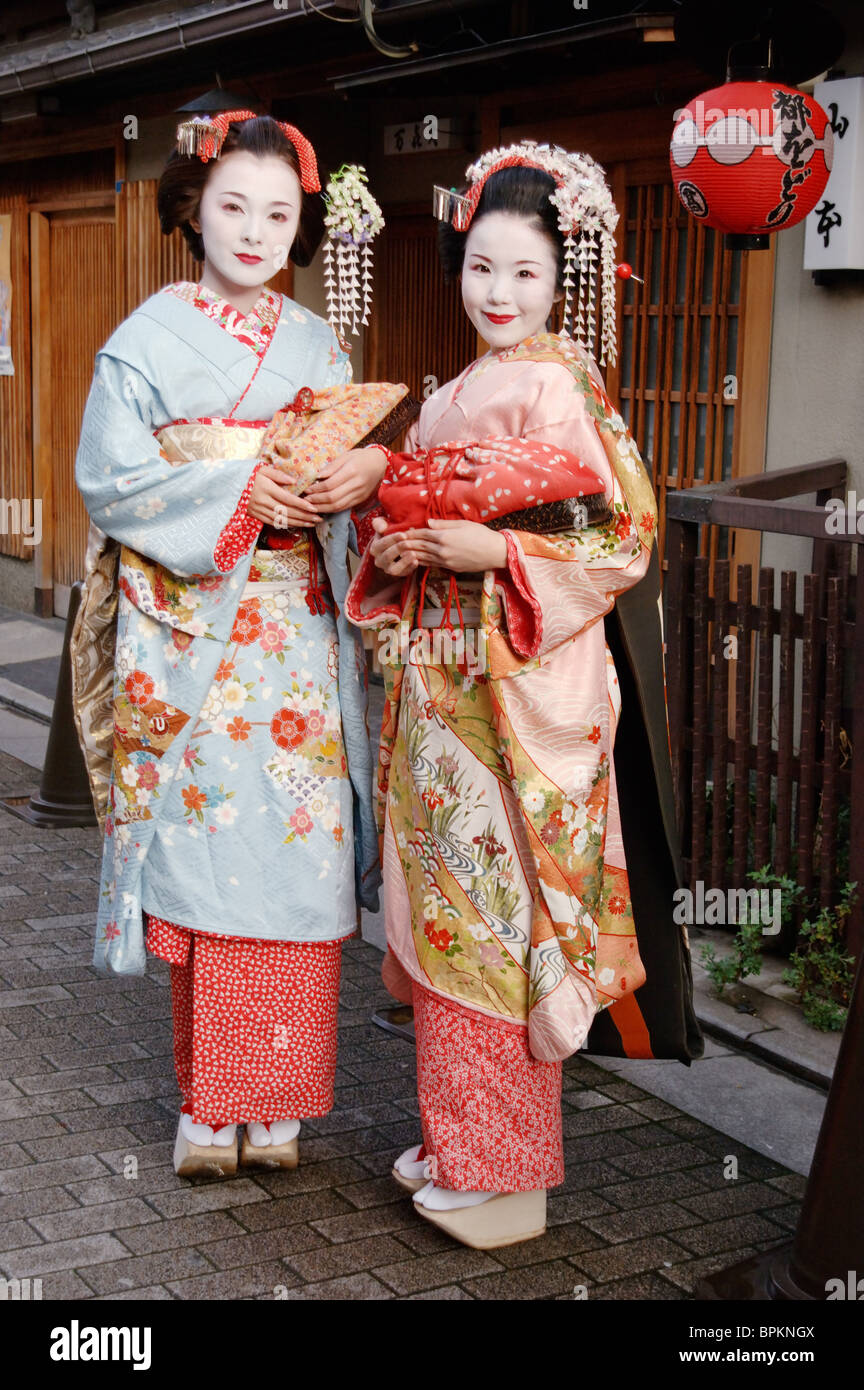 Geisha, Gion District, Kyoto, Japan Stock Photo - Alamy