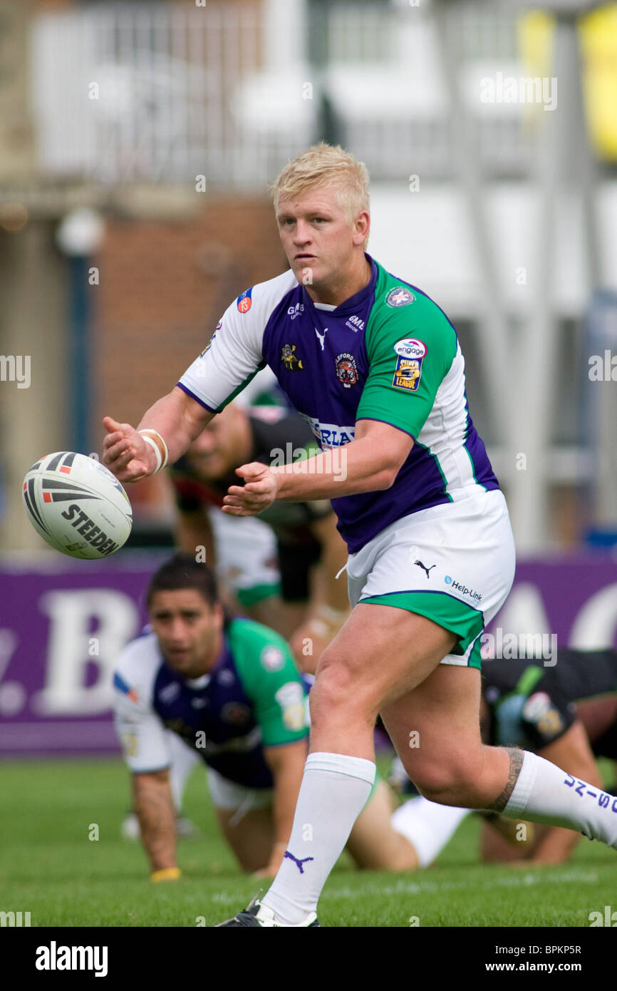 Twickenham stoop rugby ground hi-res stock photography and images - Alamy