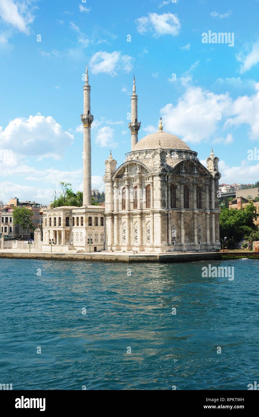Ortaköy mosque istanbul hi-res stock photography and images - Alamy