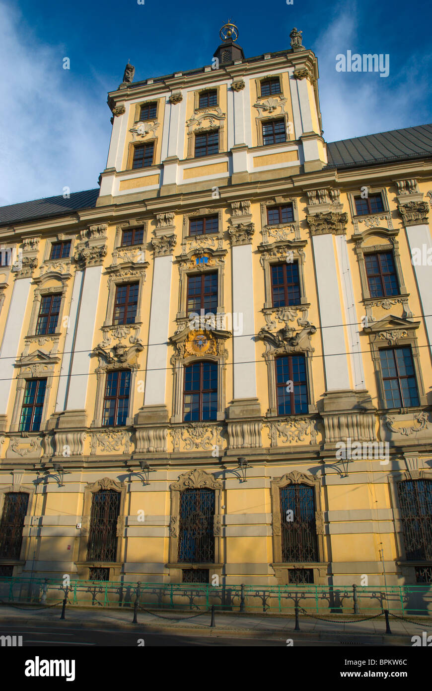 Polish school buildings hi-res stock photography and images - Alamy